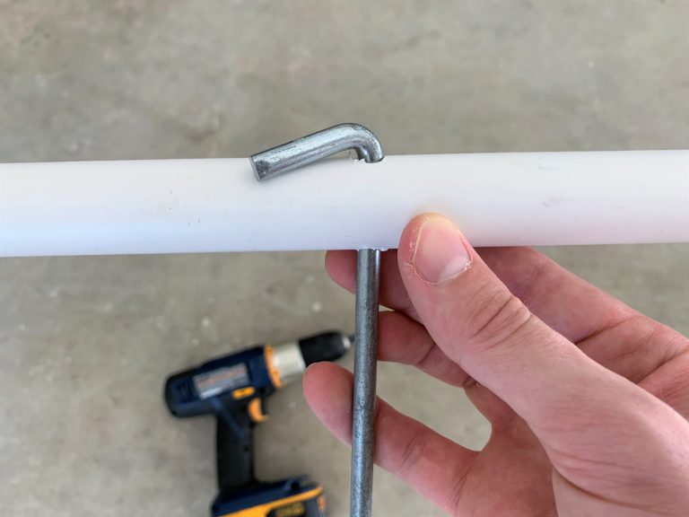 $11 DIY Portable Solar Panel Stand: 7 Steps (w/ Photos) - Footprint Hero